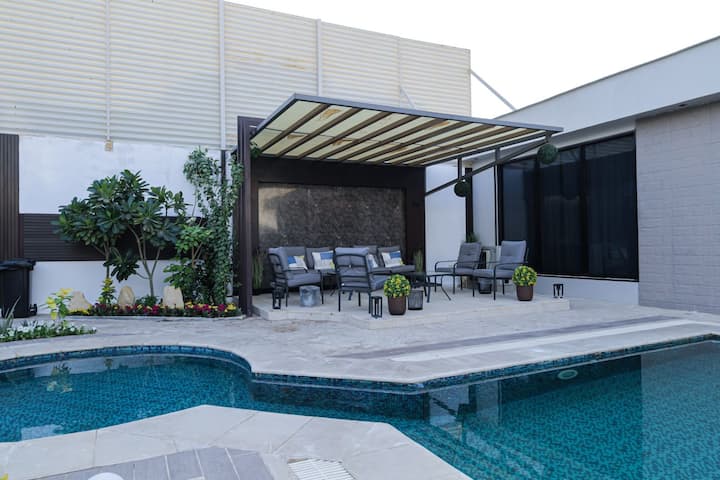 Fab Chalet
فاب شاليه - Riyadh