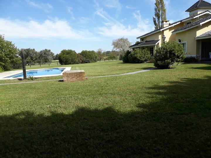 Campo Y Paz Con Hermosas Vistas - La Rufina - Luján