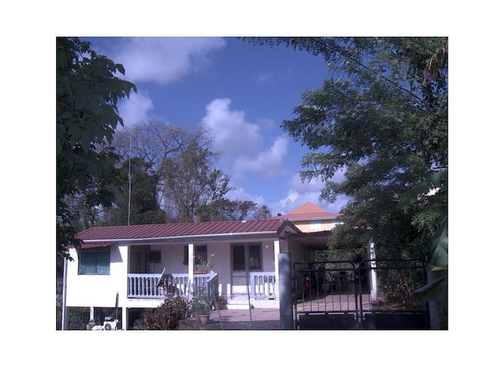 Villa F4 Proche Chu & Du Centre - Fort-de-France