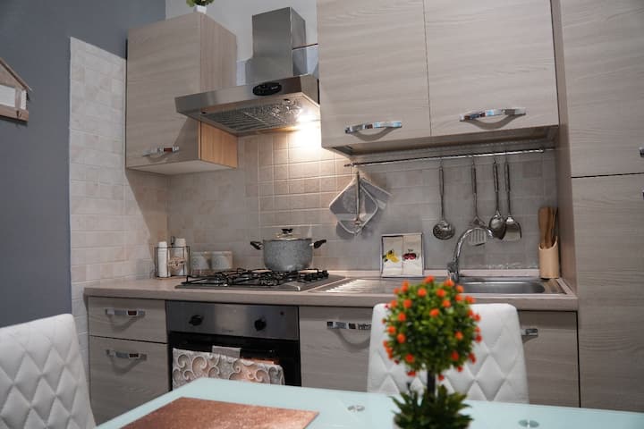 Monolocale In Centro Città - Castellammare di Stabia