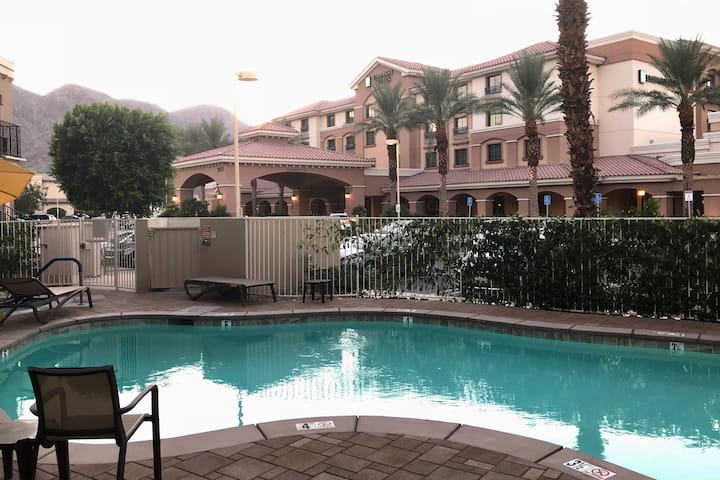 La Quinta Casita--walk To Old Town    Beautiful! - La Quinta, CA