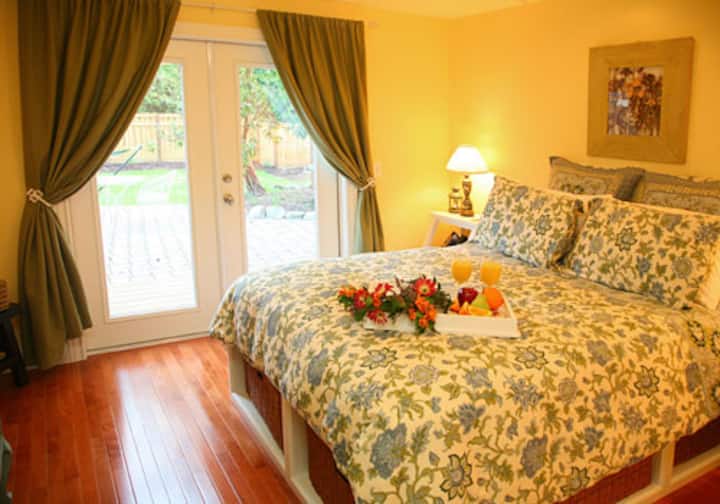 Bay Cottage - Freeland, WA