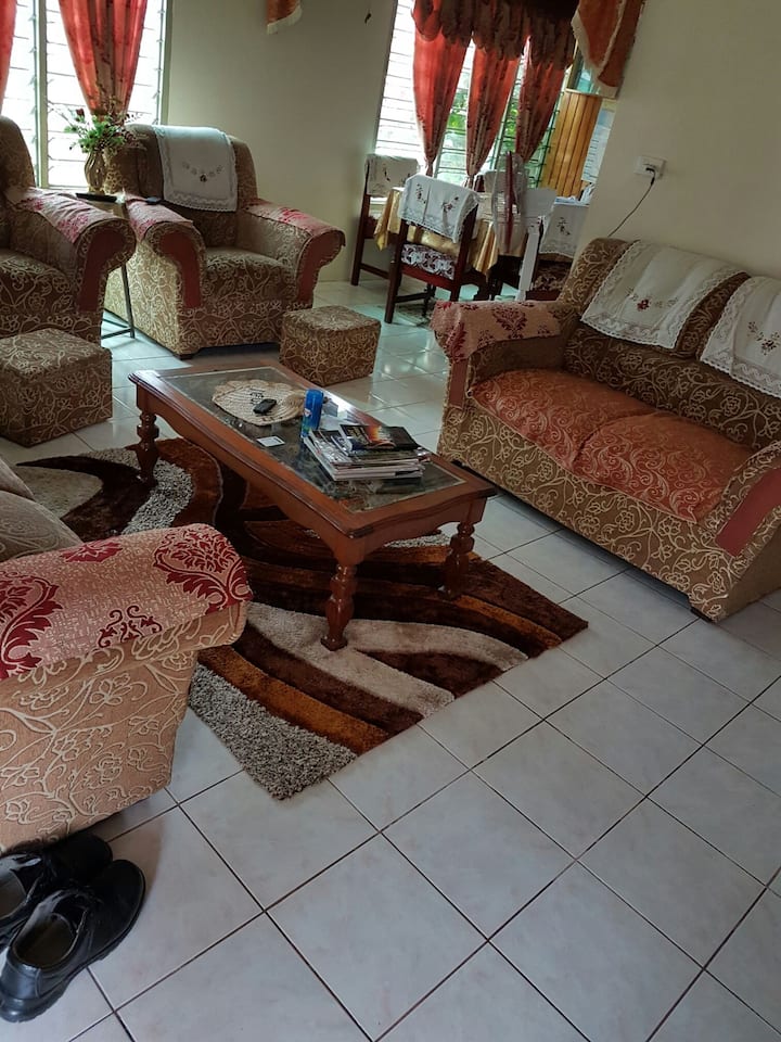 Malti's Homestay & Complimentary Breakfast/dinner2 - Nadi