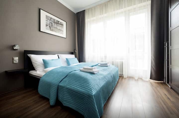 Art Deco Apartment -3 Br+ac+balcony - Magyarország