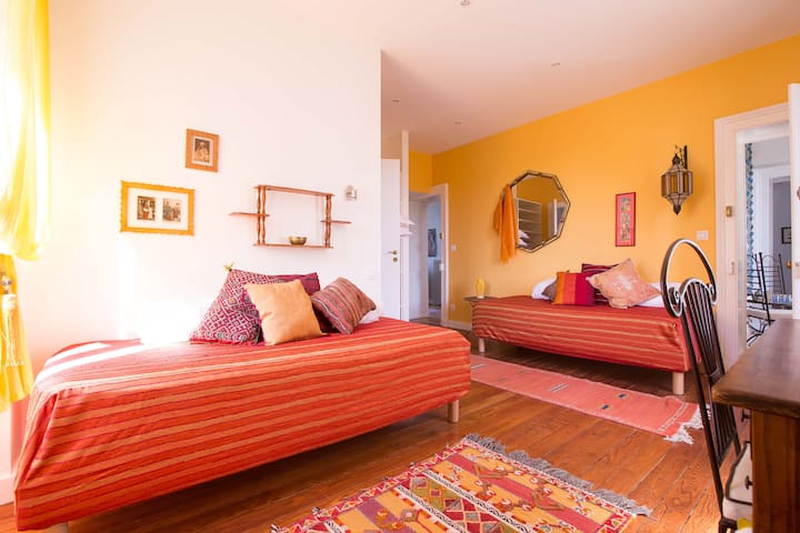 Chambre Deux Lits Jaune "Maroc" - Thonon-les-Bains