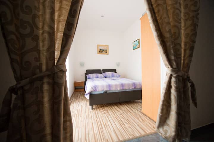 Milisic Apartment 4 - Primošten