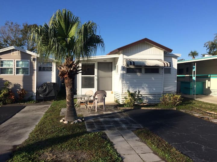 Port Richey Entire House In Safe Gated Park W Pool - Hudson, FL