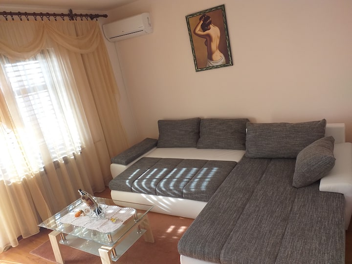 App Stupar 1 ***
Na Ii Katu Sa Lijepim Pogledom - Crikvenica