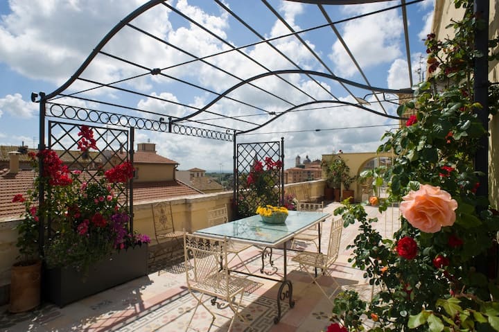 Attico Terrazzatissimo A Viterbo Centro - Italy