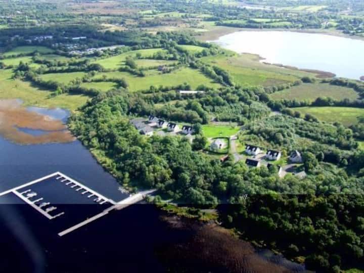 Woodland Lodge - Log Cabin On Upper Lough Erne - Fermanagh