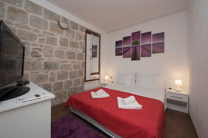 Central Area Accommodation - Split