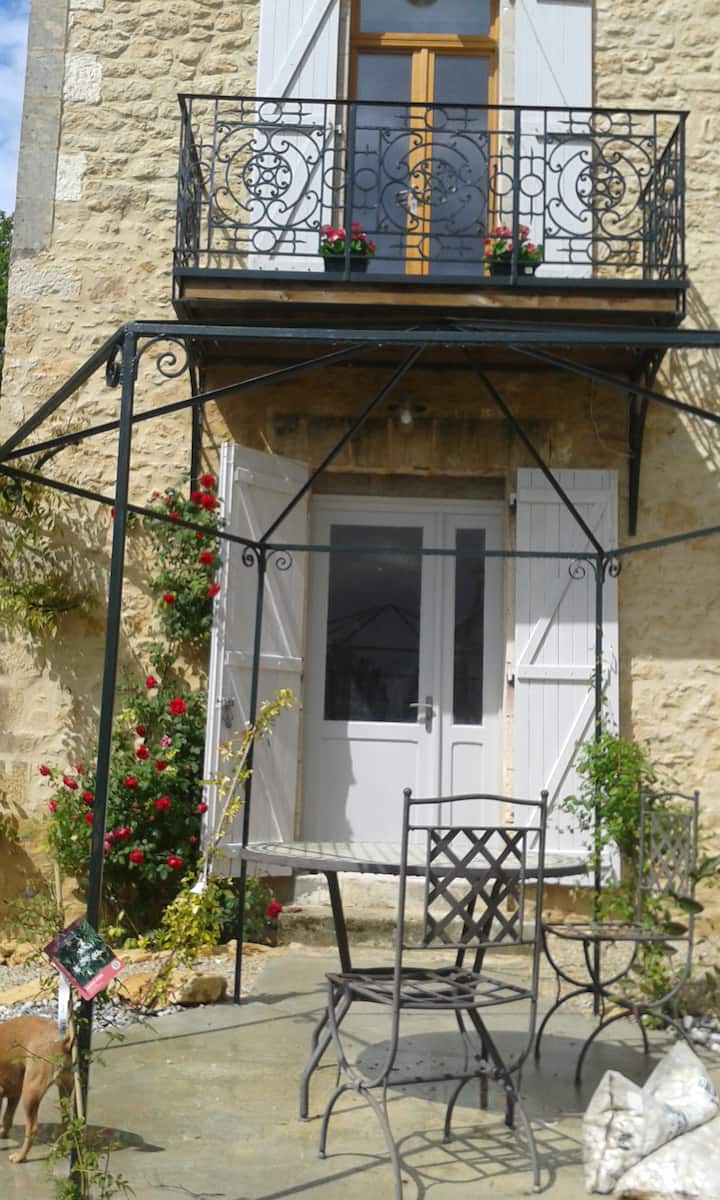 Garden Apartment Sarlat Center - Private Parking - Sarlat-la-Canéda