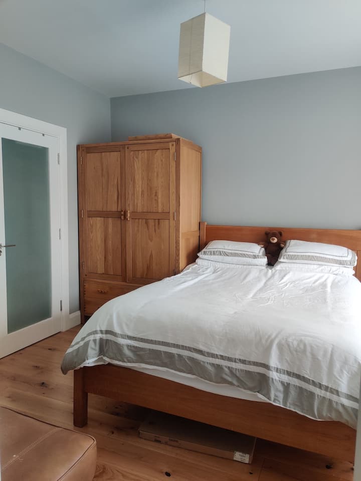 Big Bright Ensuite Room Only, In Family Home - Greystones