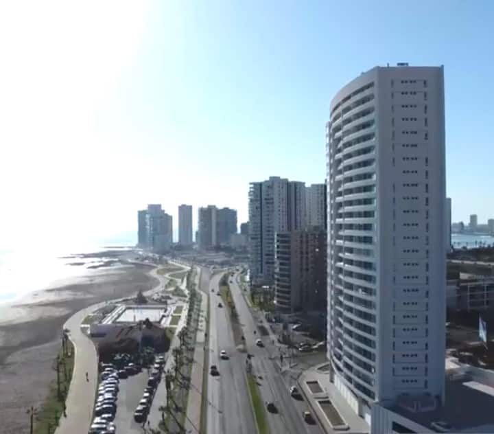Dpto Por Días Frente Playa Brava/1 Estacionamiento - Iquique