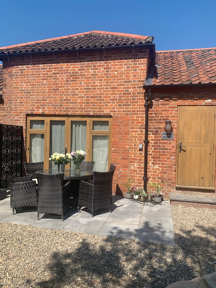 The Barnhouse - Cosy Get Away For Two. - North Walsham