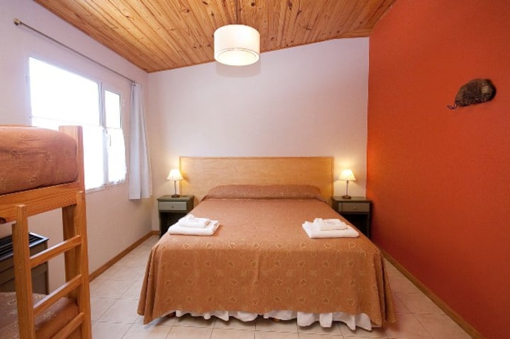 Cuadruple Con Baño Privado - El Gualicho Hostel - Puerto Madryn