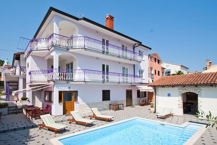 Cozy Studio Violet  With Pool - Rovinj