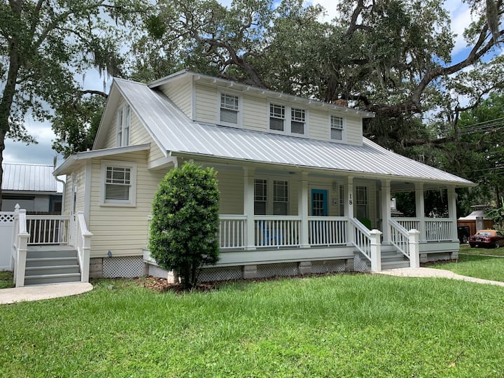 Cozy And Convenient Downtown Historical Area - St. Augustine, FL