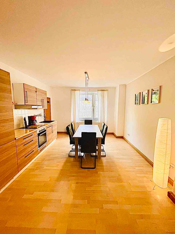 Zentrale Airbnb| Komplette Ausgestattet-neue Möbel - Bochum