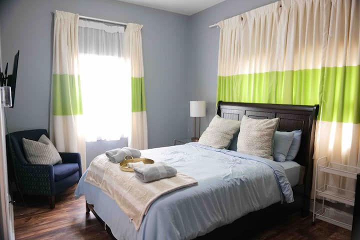 Private Cozy Studio | Near Nyc + Ewr Airport - Elizabeth, NJ