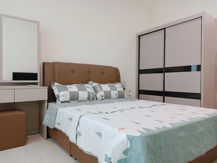 Kuching Waterfront Homestay @ Riverine - Sarawak
