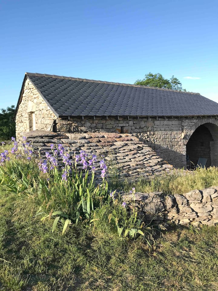 La Petite Maison ** De Yaël Causse Méjean - Ispagnac