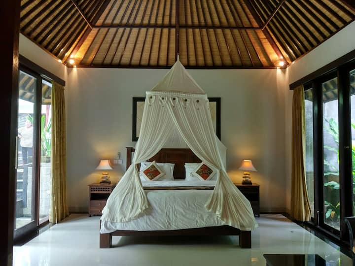 Villa Sakura~1br Shared Pool~magical Mini-resort! - Ubud