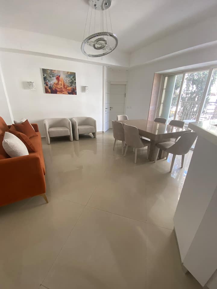 Abarbanel 2 Bedroom Apt With Sukkah Balcony - Jerusalem