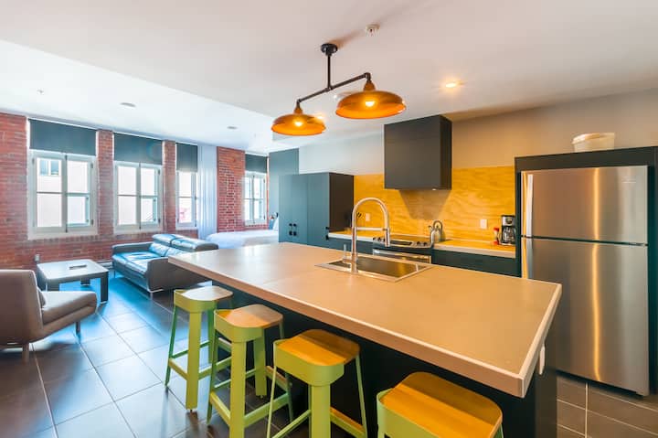 T303- Les Lofts Du Trésor - Par Les Lofts Vieux-qc - Quebec City