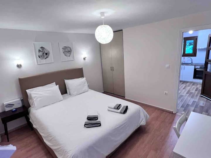 Glyfada Center Apartment With Private Yard - Greece