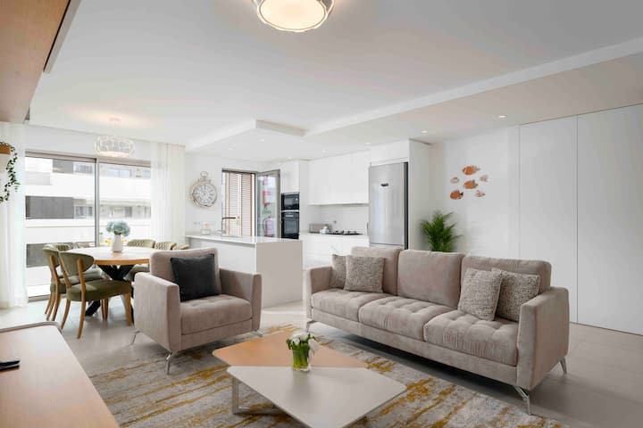 Lagos Charming New 2 Bedroom Apartment(built 2023) - Lagos