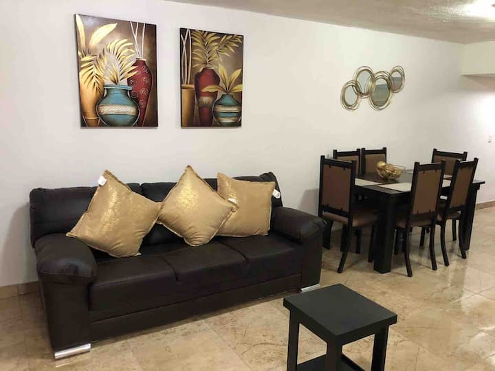 Apartamento En Buena Ubicación De Puerto Vallarta - Puerto Vallarta
