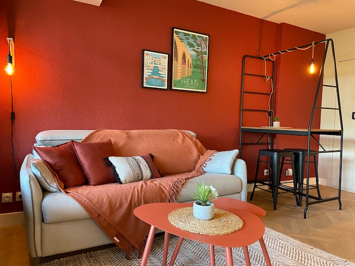 Duplex Avec Terrasse Et Piscine - Fréjus