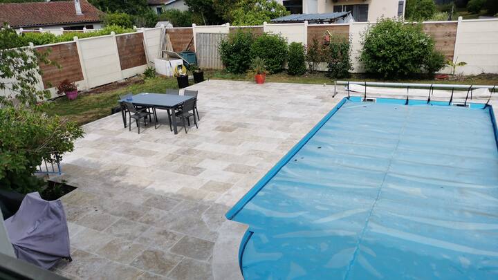 Appartement Lumineux De 60 M² 5 Personnes. Piscine - Salles