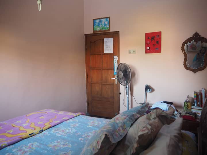 Yoe's Home, Relaxing In The Center Of Banyuwangi - Banyuwangi