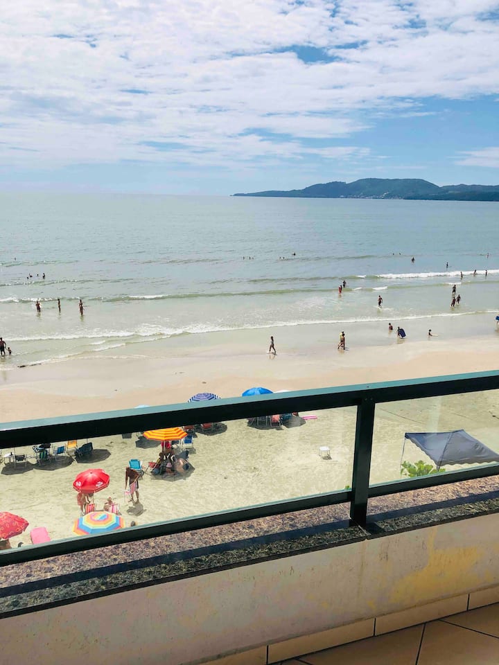 Apartamento à Beira Mar - Itapema