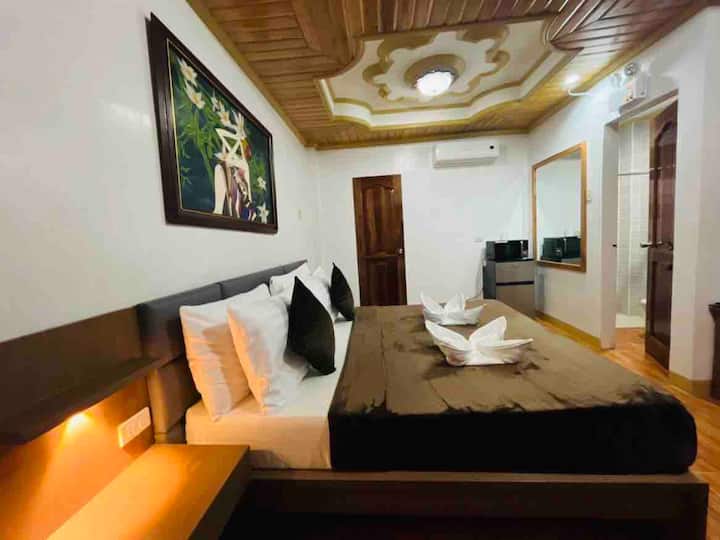 Villa Marii - Clean & Cozy Room #2-breakfast For 2 - Dipolog City