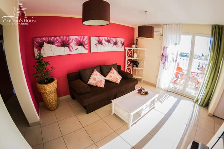 Captain's House Apartments - Biograd na Moru