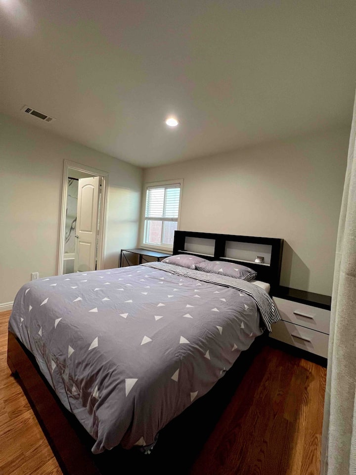 ✈️✈️ Private Room Near 🚖 Disney Land 🛴🛴 - Anaheim, CA