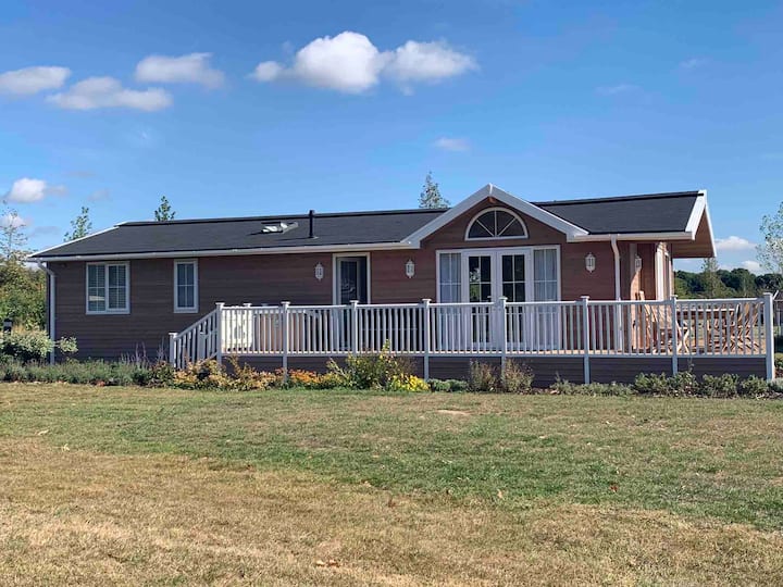 Luxury 3 Bed Family Lodge In Mercia Marina. - Derby, UK