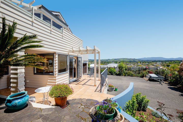Hilltop Haven - Tauranga