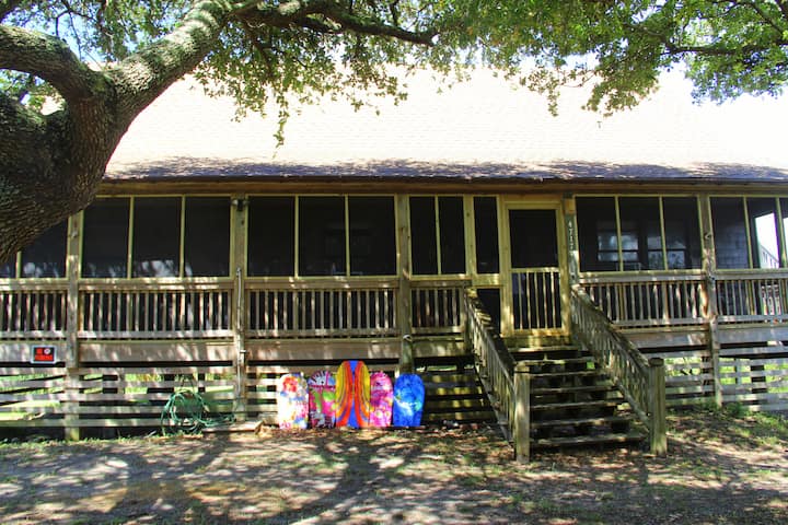 Obx Hidden Gem ~ (3br/2ba) - Buxton, NC