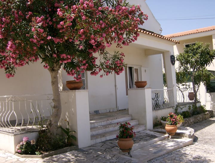 Albufeira Center Villa Apartments-t1-e - Albufeira