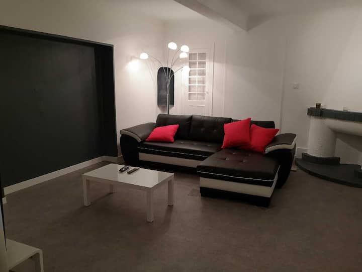 Chambre à Louer Dans Maison - Anjou