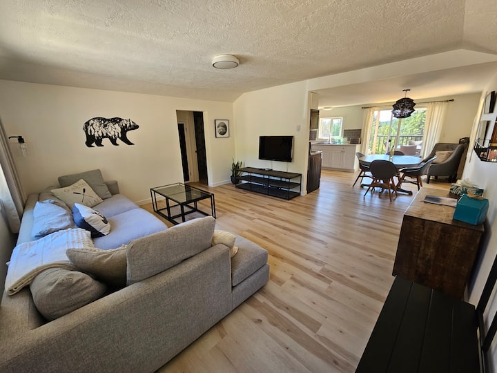 Private Cottage In Metchosin Near Trails & Beaches - Vancouver Island