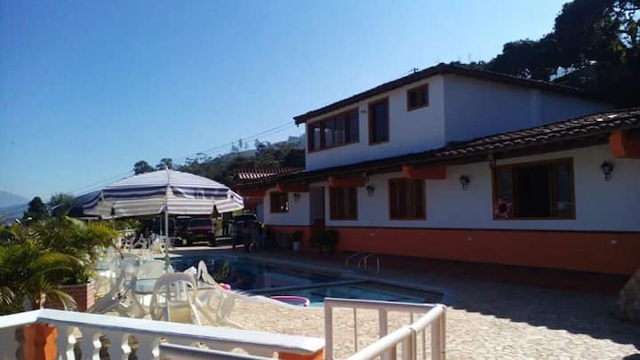 Finca La Duquesa - Bello, Colombia