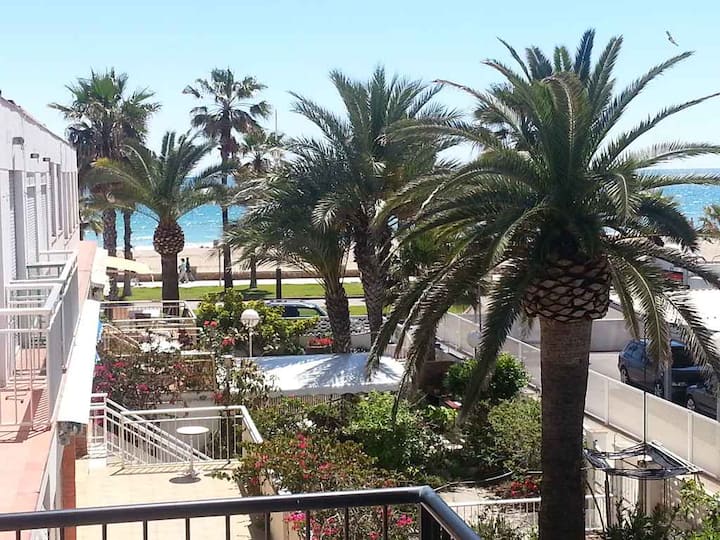 Primera Linea Playa Avda. Papa Luna 26 - Peñíscola