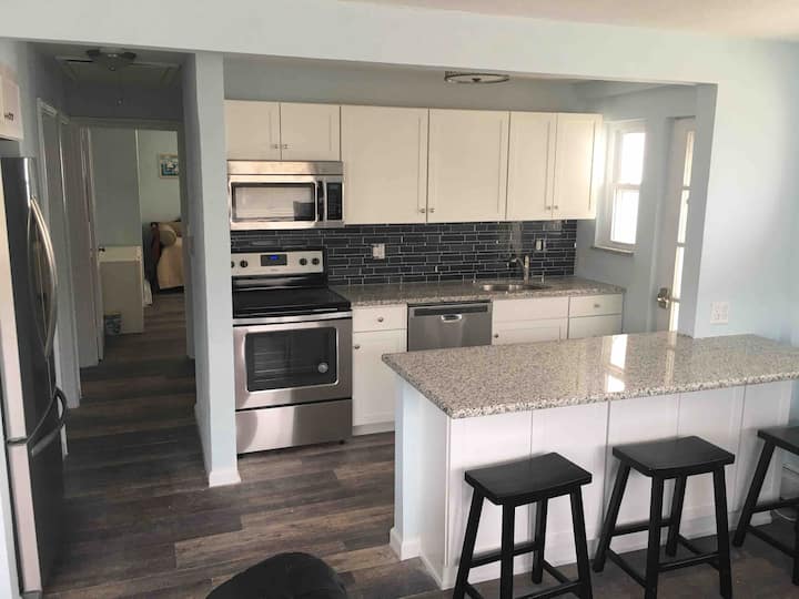 Seaside Getaway(1 Block From Beach And Boardwalk) - Stone Harbor, NJ
