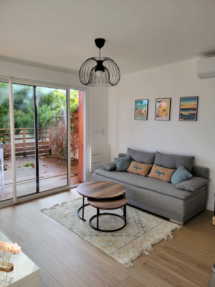 Jolie Petite Maison Au Fond Du Jardin - Blanquefort