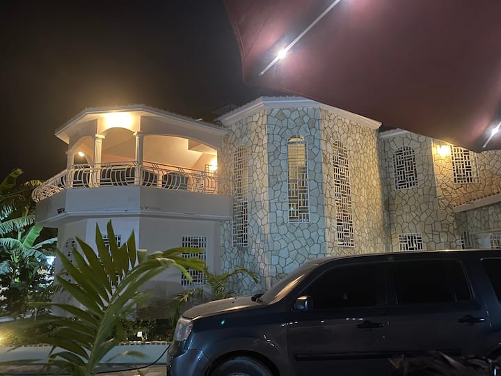 Your Vacation Home While Away - Port-au-Prince
